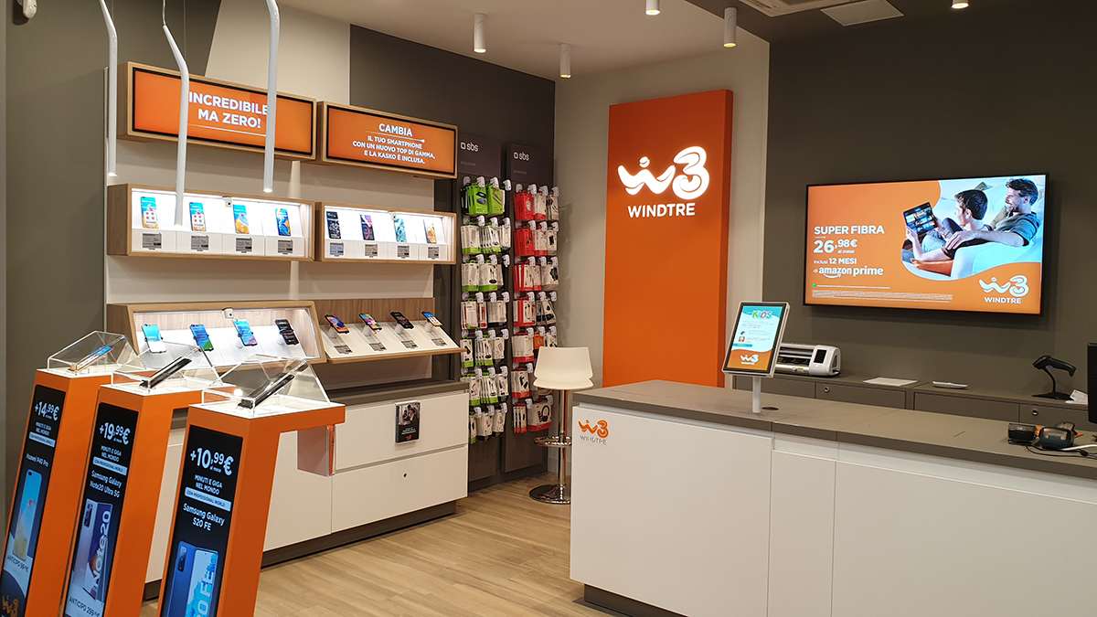 WINDTRE - Centro commerciale Gran Rondò - Crema (CR)