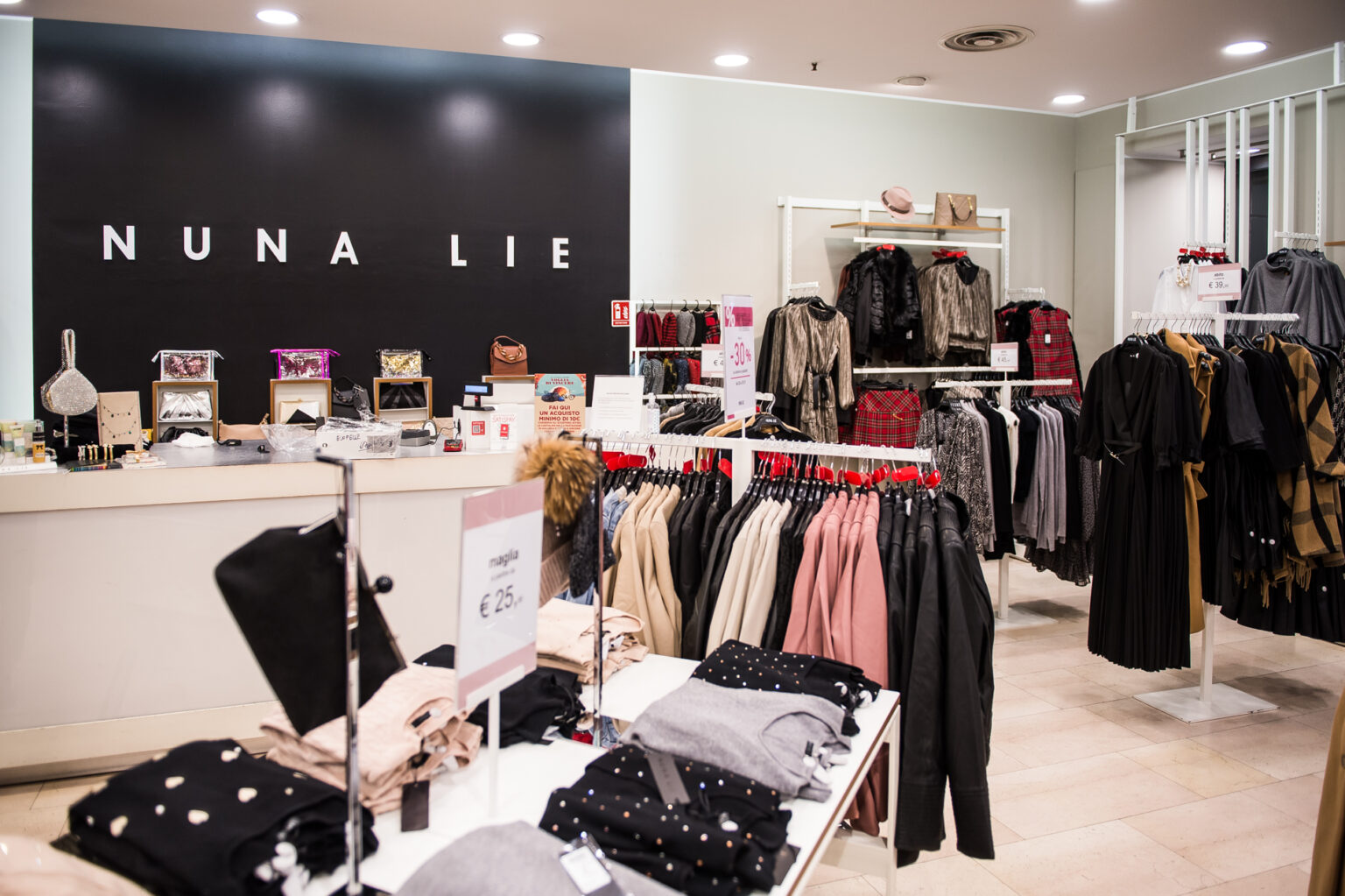 Nuna Lie - Centro commerciale Gran Rondò - Crema (CR)